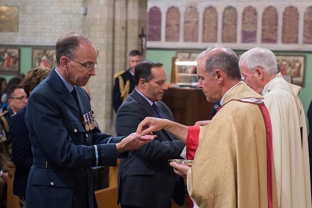 Prayer 8: Guide to praying together without a chaplain present | DeoQuest